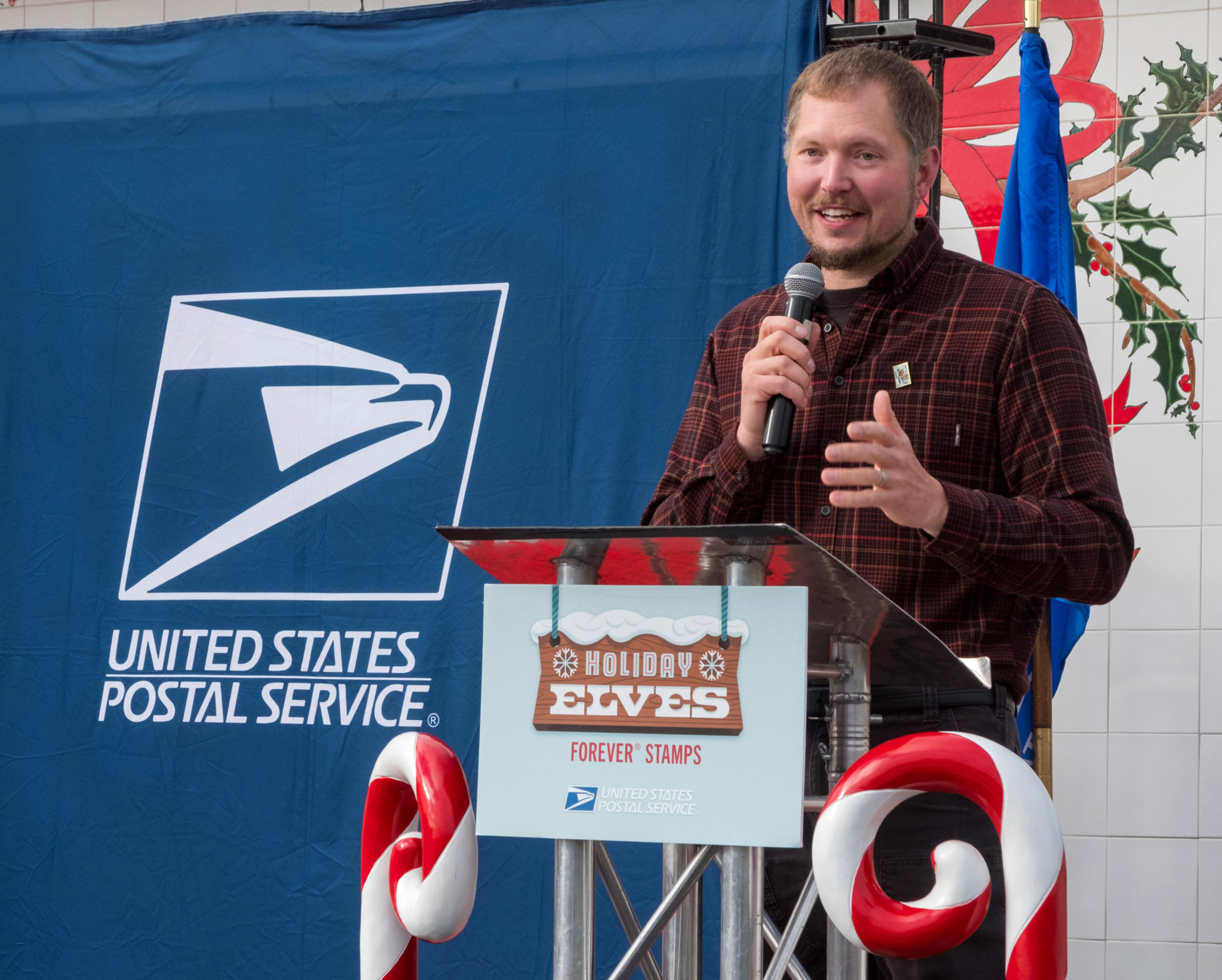 Holiday Elves Are Here To Help With Hectic Holidays - USPS Digital Media